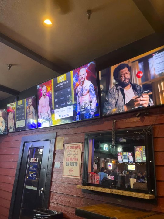 BIGS - Updated October 2025 - 492 Photos & 668 Reviews - 323 N State ...