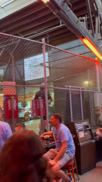 SLUGGERS WORLD CLASS SPORTS BAR - Updated October 2025 - 212 Photos ...