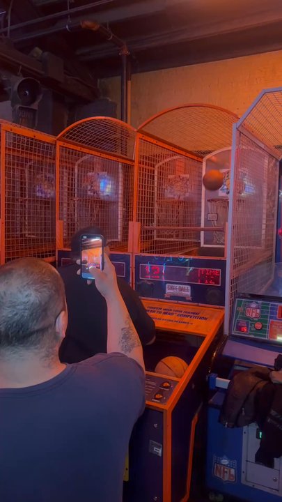 SLUGGERS WORLD CLASS SPORTS BAR - Updated June 2025 - 201 Photos & 575 ...