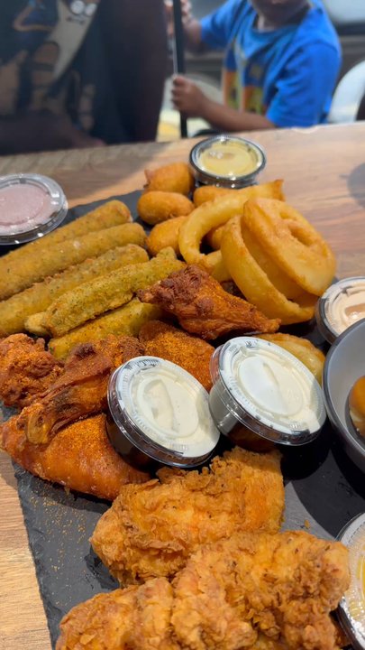 THE OWNERS BOX SPORTS BAR & GRILL - Updated January 2026 - 60 Photos ...