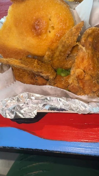 COMFORT CLE - Updated January 2026 - 27 Photos & 14 Reviews - 1400 E ...