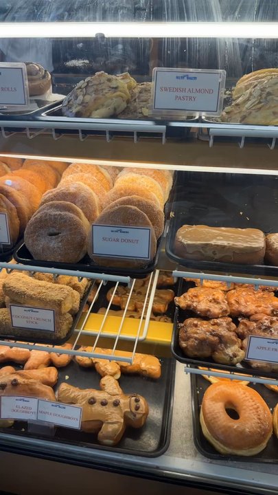 SLUYS POULSBO BAKERY - Updated March 2026 - 1181 Photos & 1000 Reviews ...