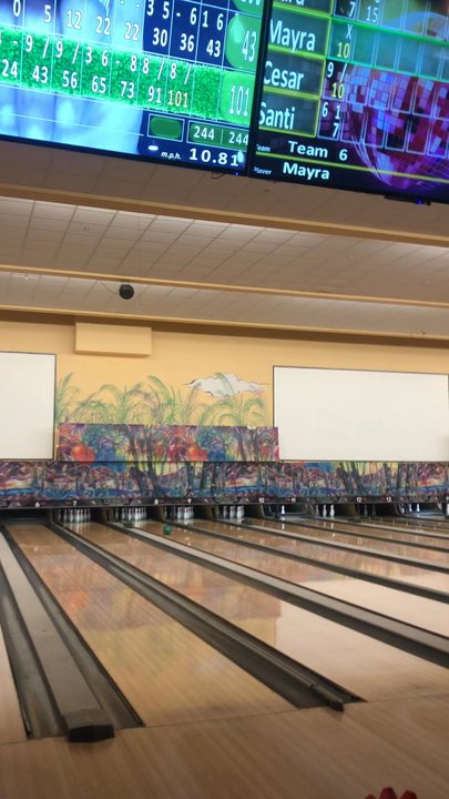 OASIS LANES - Updated May 2026 - 100 Photos & 92 Reviews - 1660 N ...