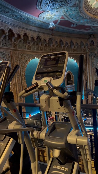 CRUNCH FITNESS - POLK ST - Updated December 2025 - 97 Photos & 412 ...