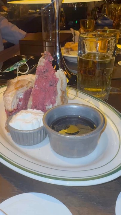 GUS’ SIP AND DIP - Updated March 2025 - 94 Photos & 30 Reviews - 51 W ...