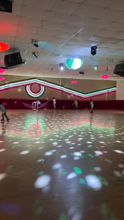FOUNTAIN VALLEY SKATING CENTER - Updated March 2025 - 309 Photos & 513 ...
