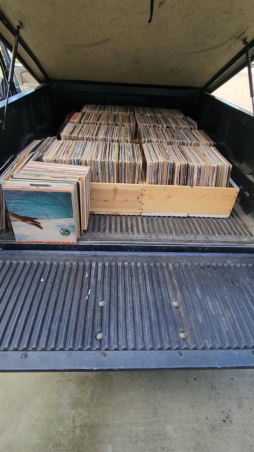 Whatnot - load of 2,500+ Vintage Vinyls! Crate Diggin'! $3 sealed ...