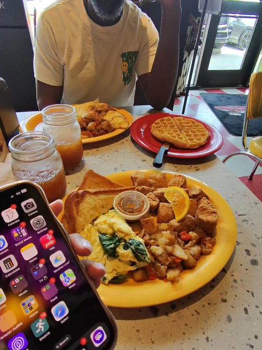 BREAKFAST BROTHERS - Updated December 2025 - 375 Photos & 317 Reviews ...