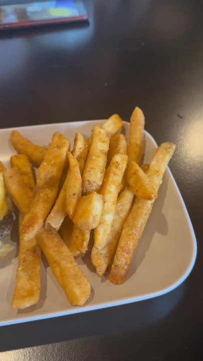 FOOD FREAKS - Updated April 2026 - 21 Photos - 115 E Innes St ...