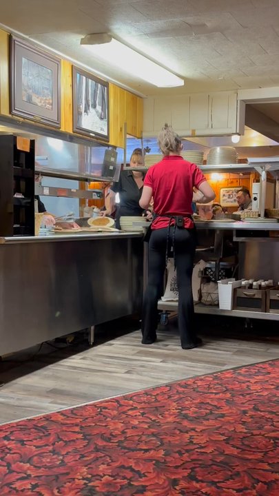 CARTWRIGHT’S MAPLE TREE INN - Updated March 2025 - 146 Photos & 61 ...