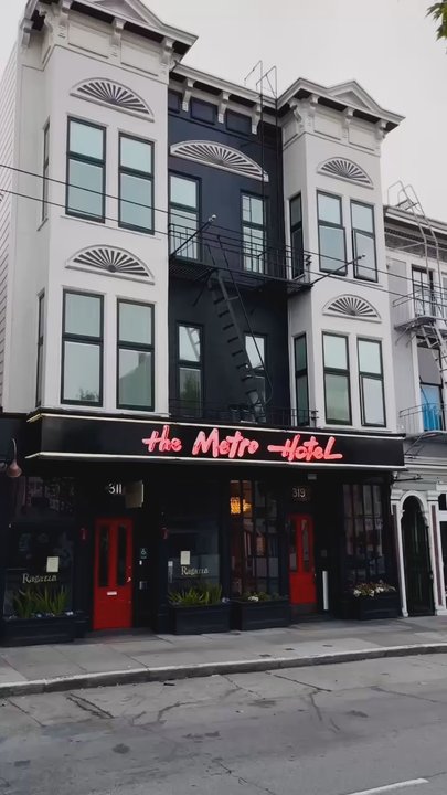 THE METRO HOTEL - Updated May 2026 - 189 Photos & 244 Reviews - 319 ...