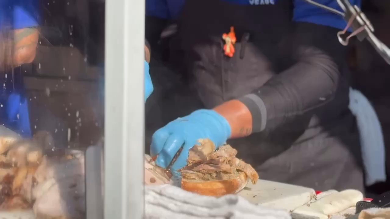 ROLI ROTI GOURMET ROTISSERIE - Updated February 2025 - 2002 Photos ...