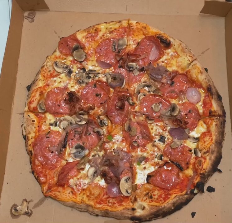 REVOLVER PIZZA - Updated December 2025 - 64 Photos & 65 Reviews - 388 ...