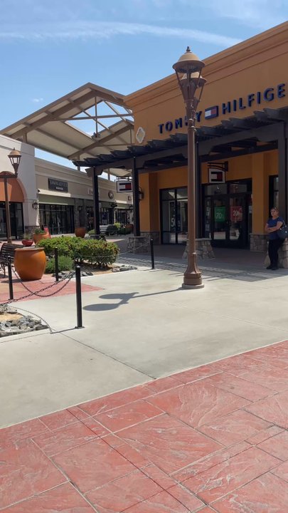 OUTLETS AT TEJON - Updated December 2025 - 547 Photos & 312 Reviews ...