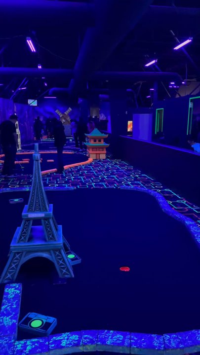 GLO MINI GOLF - Updated August 2025 - 457 Photos & 371 Reviews - 1299 ...