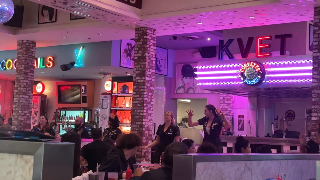 CORVETTE DINER - Updated May 2025 - 2748 Photos & 3103 Reviews - 2965 ...