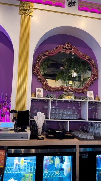 THE RUSTY BEE LOUNGE - Updated October 2025 - 41 Photos & 13 Reviews ...