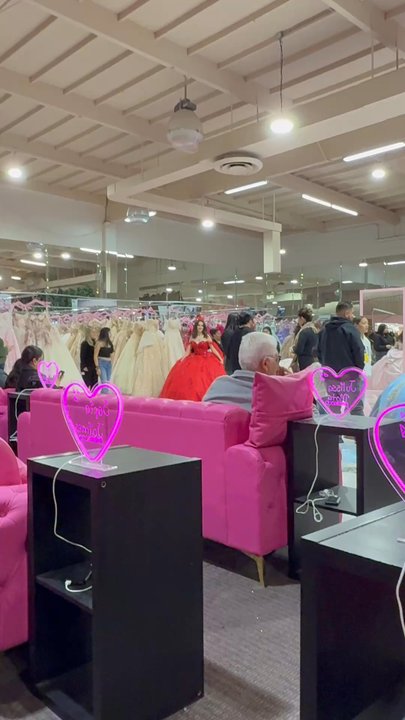 MODA 2000 - Updated August 2025 - 394 Photos & 223 Reviews - 845 N ...