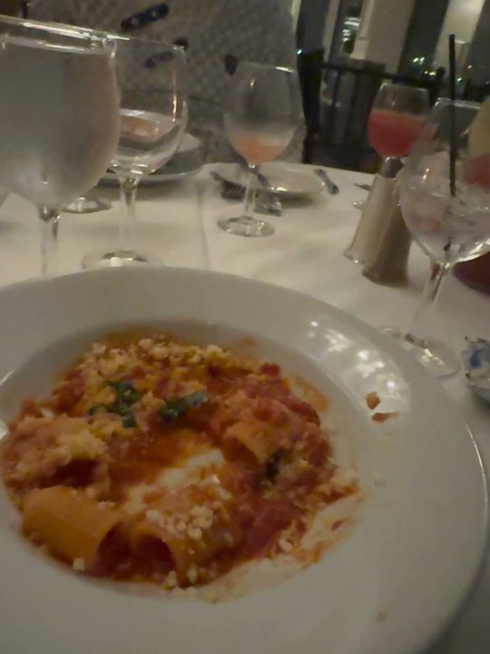 GIANDO ON THE WATER RESTAURANT - Updated December 2025 - 2745 Photos ...