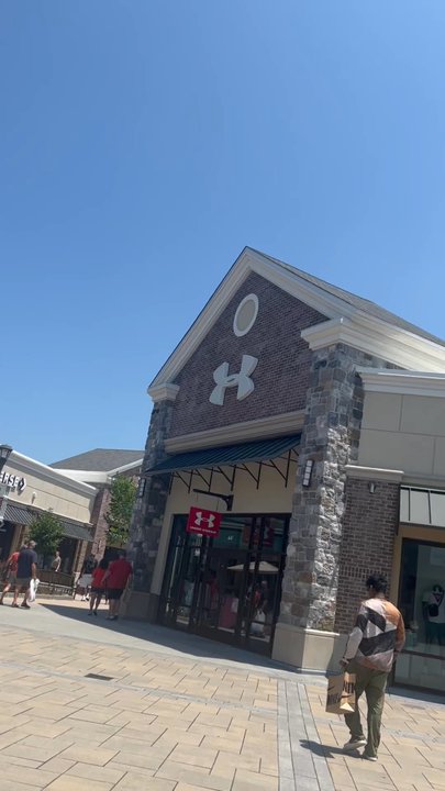 NORFOLK PREMIUM OUTLETS - Updated December 2025 - 539 Photos & 159 ...
