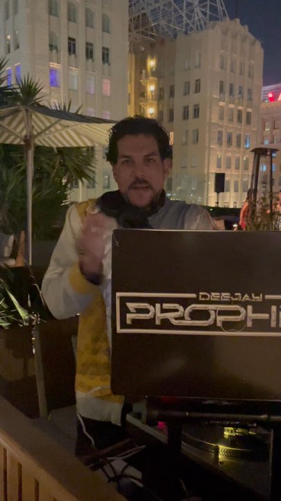 THE ASTER - Updated October 2025 - 137 Photos & 33 Reviews - 1717 Vine ...