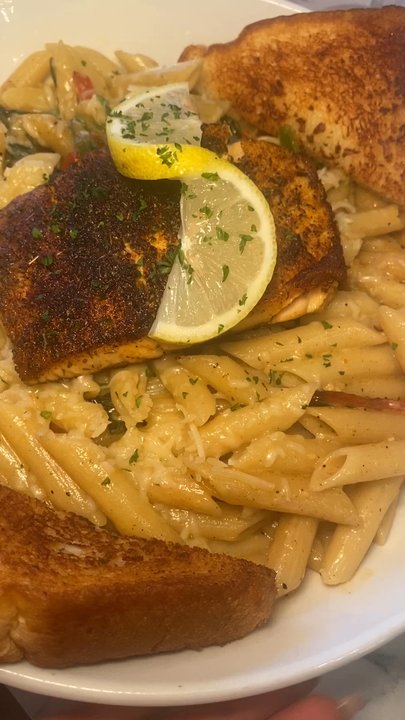 SOUTHERN QUEENZ RESTAURANT & BAR - Updated April 2025 - 328 Photos & 94 ...