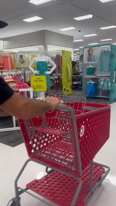 TARGET - Updated August 2025 - 146 Photos & 198 Reviews - 3401 N Miami ...