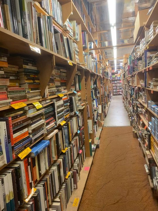 CHAMBLIN BOOKMINE - Updated April 2026 - 165 Photos & 192 Reviews ...