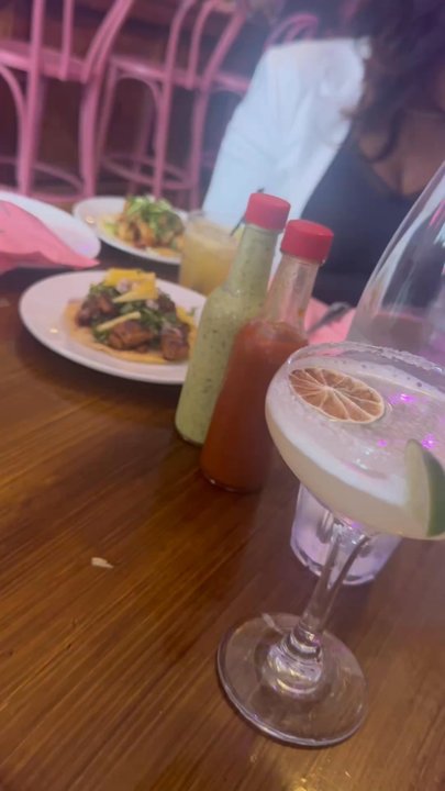 EL COCO - Updated December 2025 - 227 Photos & 174 Reviews - 202 8th ...