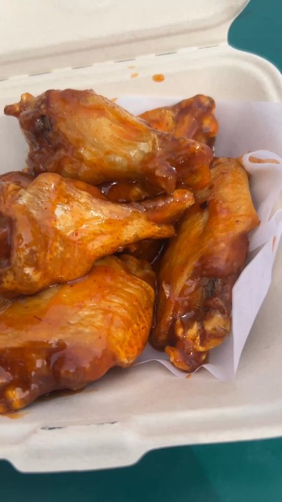 WING ZONE HOT CHICKEN & WINGS - Updated May 2026 - 81 Photos & 51 ...