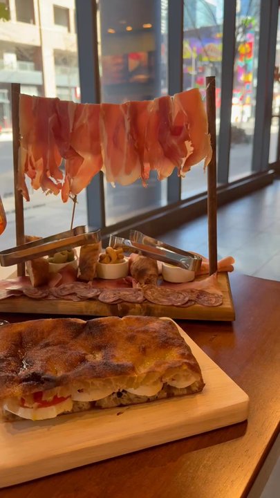 LIZZANO - Updated January 2026 - 95 Photos & 41 Reviews - 636 N Wells ...