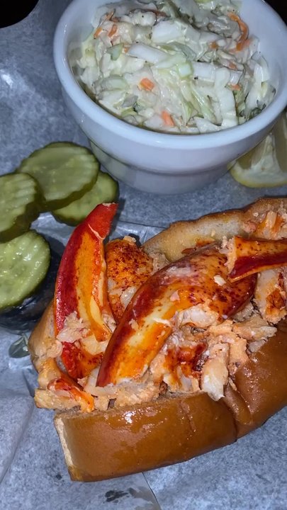 SAM THE CLAM’S PUB & GRUB - Updated July 2025 - 153 Photos & 155 ...