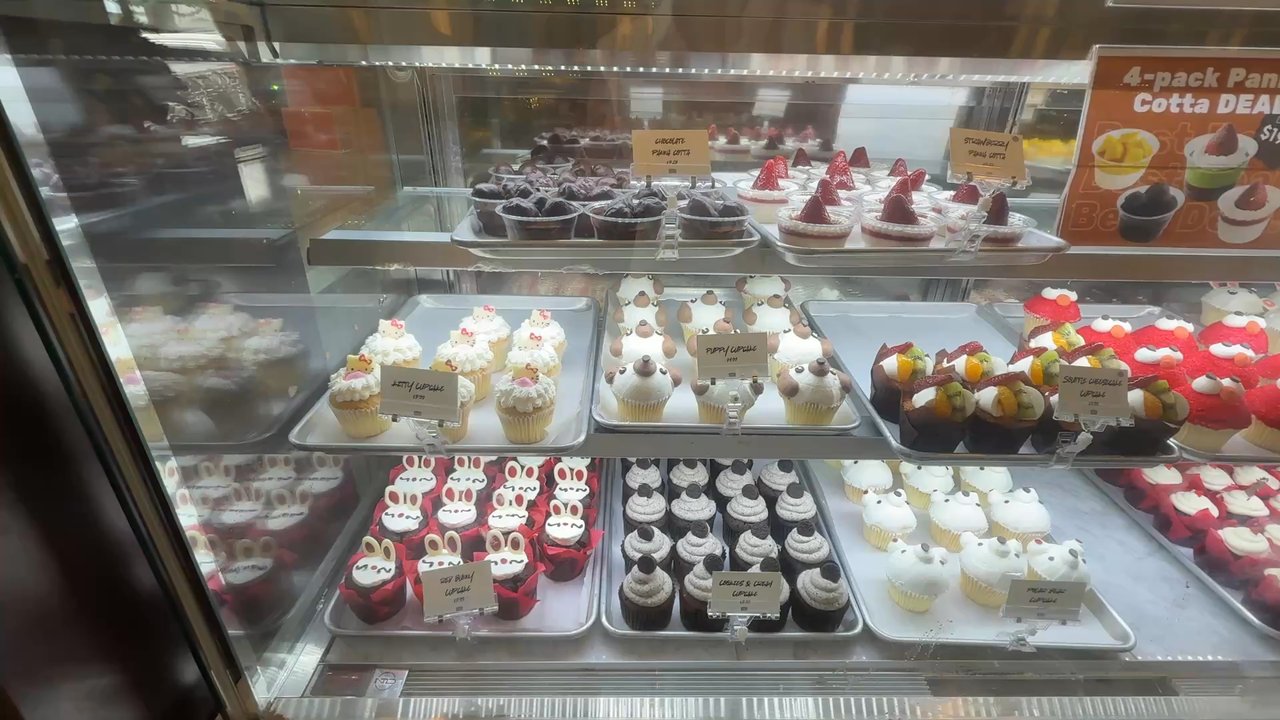 HONU BAKERY - Updated May 2026 - 1433 Photos & 349 Reviews - 1620 N ...