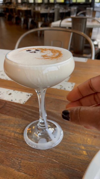 RED’S TABLE - Updated December 2025 - 445 Photos & 778 Reviews - 11150 ...