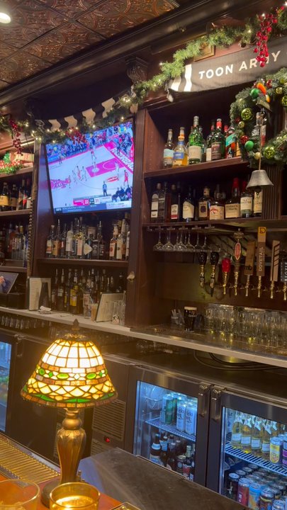 PICCADILLY PUB - Updated June 2026 - 29 Photos & 15 Reviews - 4749 N ...