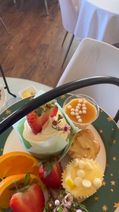 THE ROYALTEA GARDEN - Updated April 2025 - 550 Photos & 231 Reviews ...