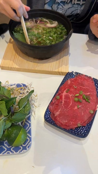 SIP PHO - Updated December 2025 - 832 Photos & 480 Reviews - 512 W 29th ...