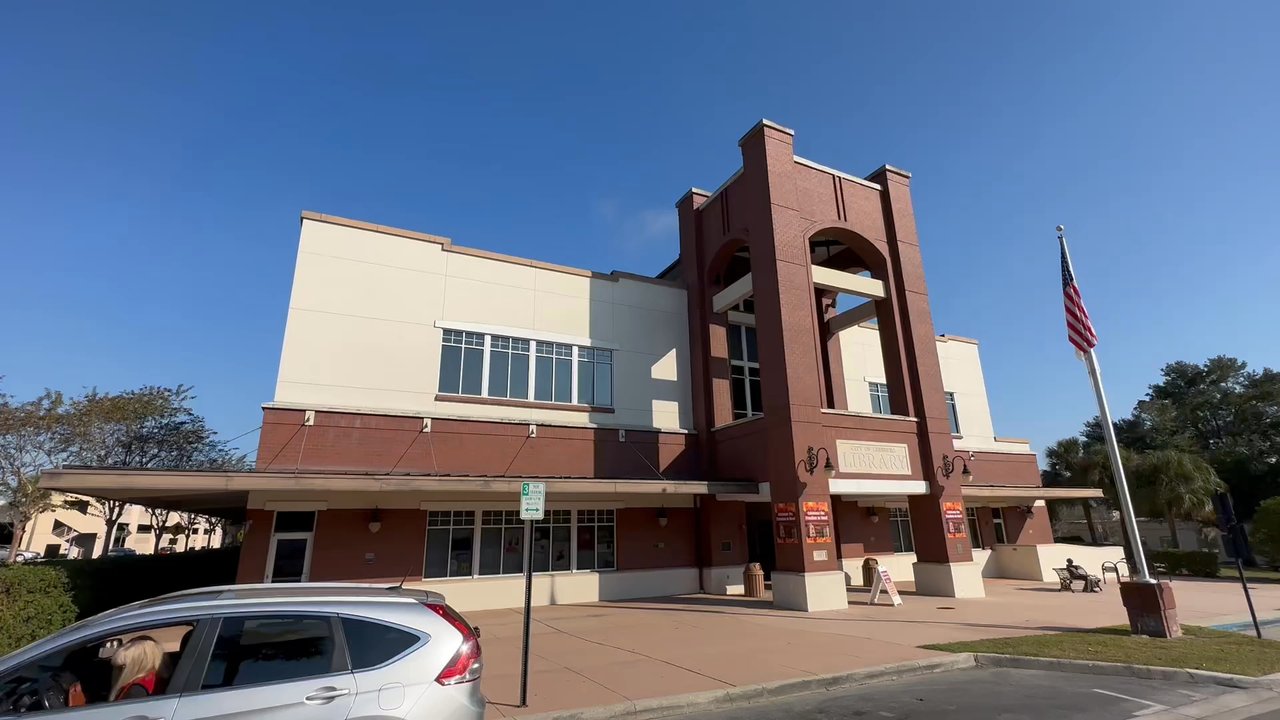 LEESBURG PUBLIC LIBRARY - Updated December 2025 - 21 Photos - 100 East ...