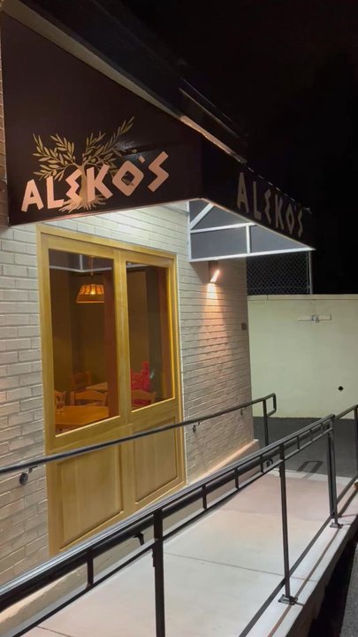 ALEKO’S VILLAGE CAFE - Updated March 2026 - 54 Photos & 138 Reviews - 6 ...