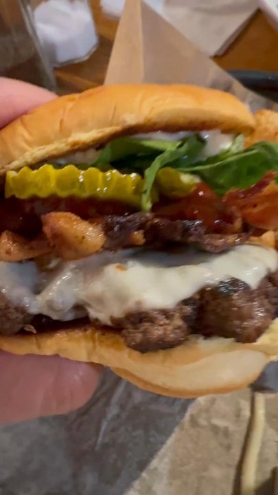 HUNGRY PALATE BAR & GRILL - Updated September 2025 - 150 Photos & 81 ...