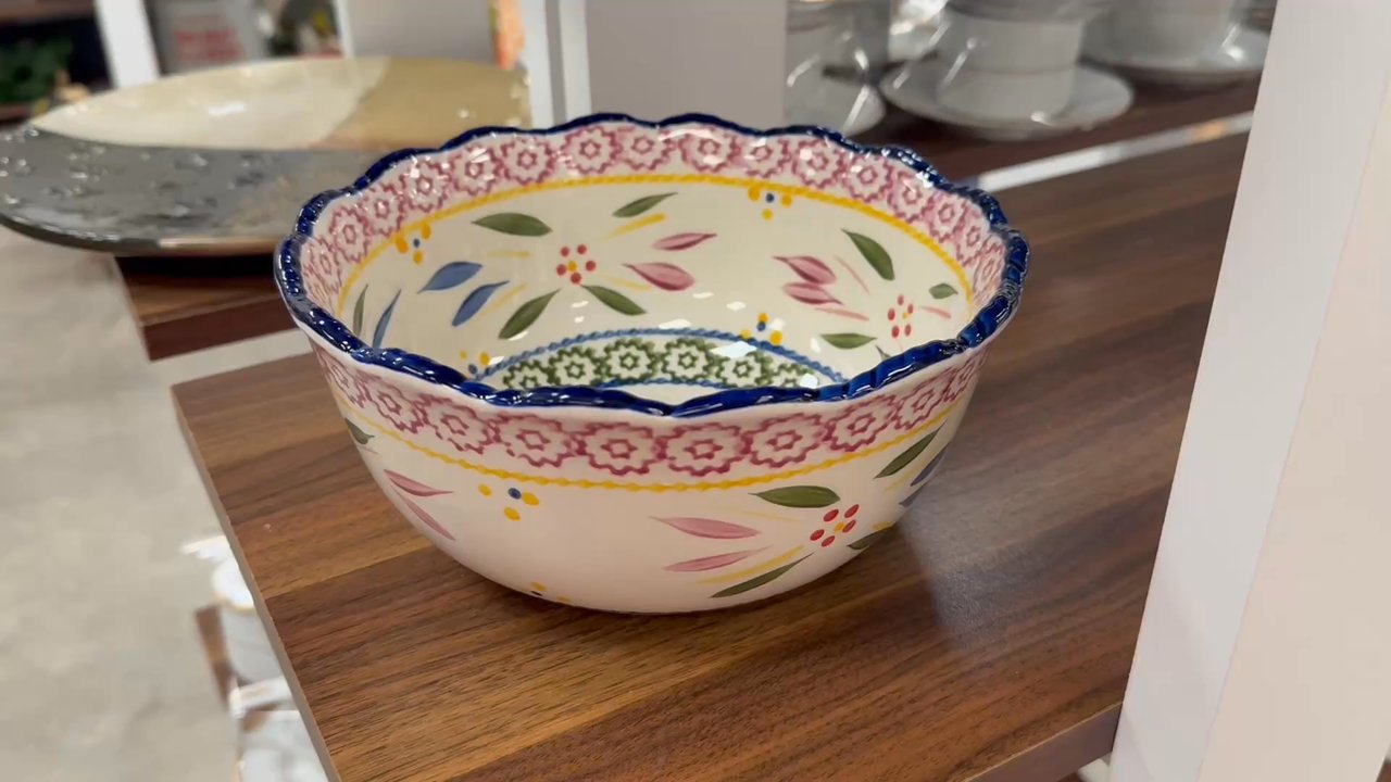 THE HAND ME UP SHOP - Updated January 2026 - 18 Photos & 41 Real ...