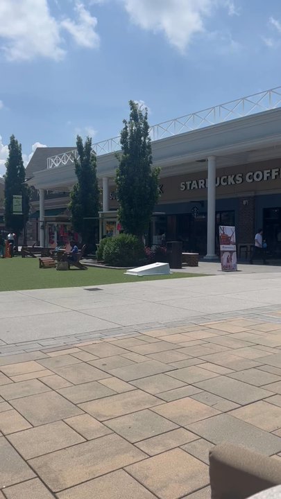 NORFOLK PREMIUM OUTLETS - Updated October 2025 - 466 Photos & 159 Reviews - 1600 Premium Outlet ...