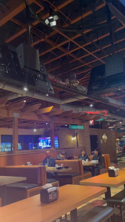 TOPPERS PIZZA PLACE - Updated December 2025 - 398 Photos & 421 Reviews ...