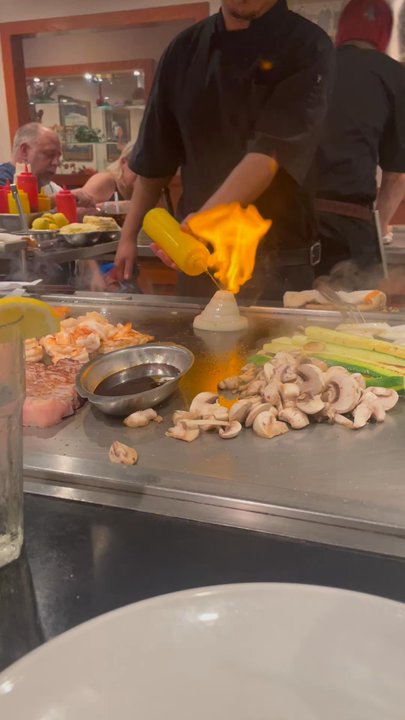 JINBEH - Updated December 2025 - 161 Photos & 200 Reviews - 2440 S ...