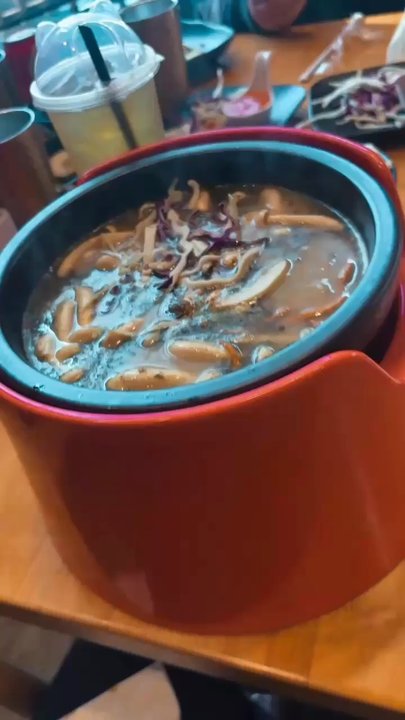 YYTIME - Updated October 2025 - 270 Photos & 67 Reviews - 3004 Payne ...