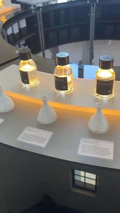 ELOREA - Updated May 2025 - 143 Photos & 45 Reviews - 3511 W 6th St ...