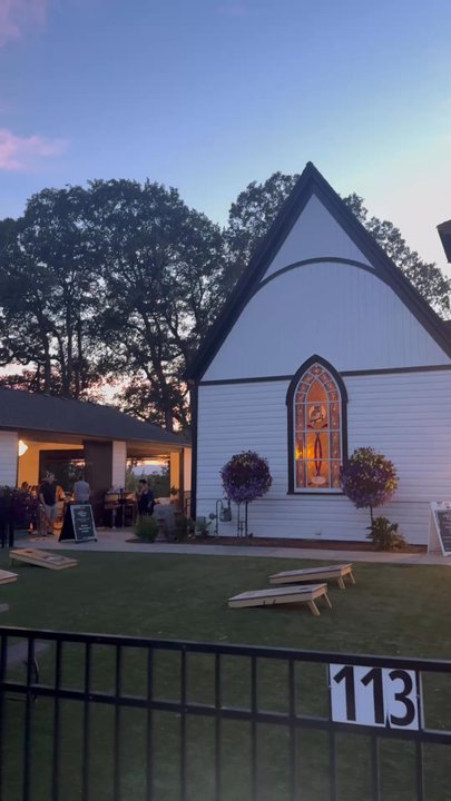 THE NEIGHBORHOOD REFUGE - Updated December 2025 - 107 Photos & 21 ...