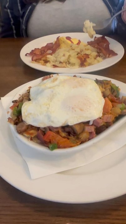 SANDER’S RESTAURANT - Updated January 2026 - 243 Photos & 290 Reviews ...