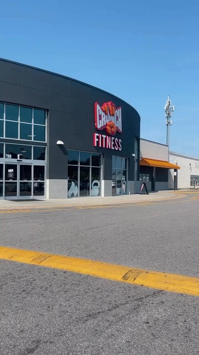 CRUNCH FITNESS - CHIMNEY HILL - Updated January 2026 - 65 Photos & 35 ...