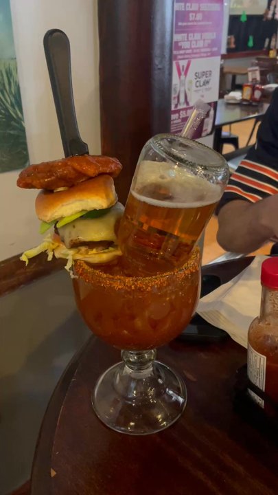 OUTPUT LOUNGE & SPORTS BAR - Updated October 2025 - 307 Photos & 516 ...